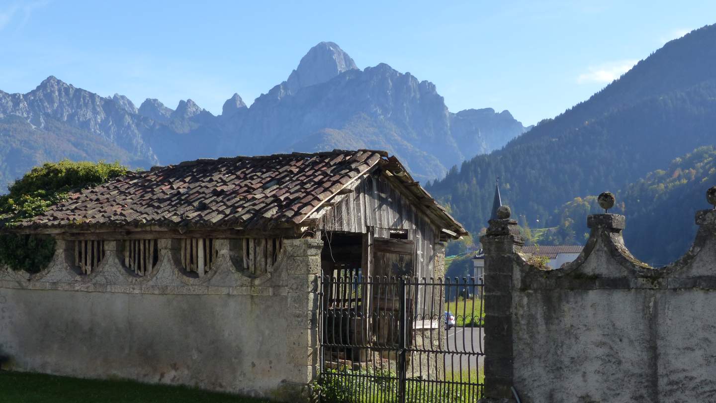 Bergsteigerdorf Paularo in Karnien, Friaul-Julisch Venetien